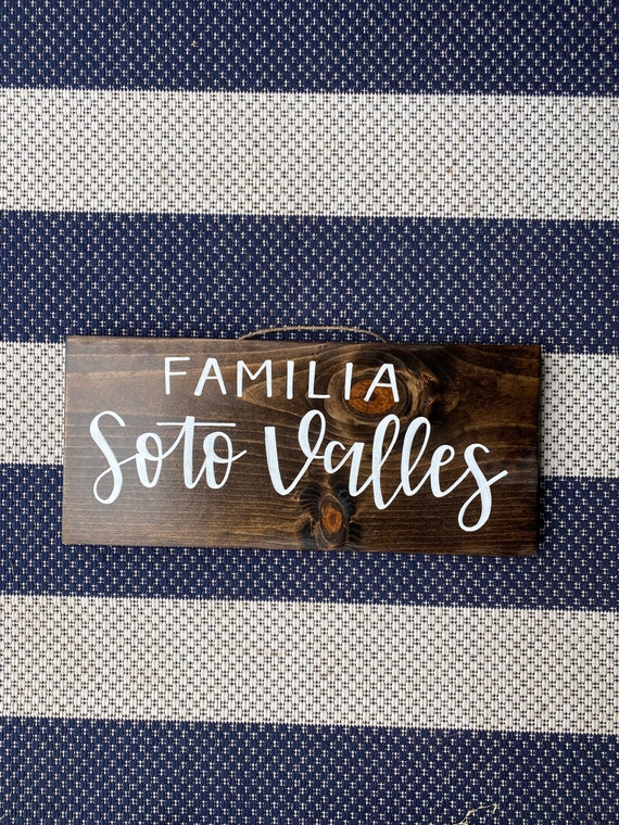 Familia Name Sign | Etsy