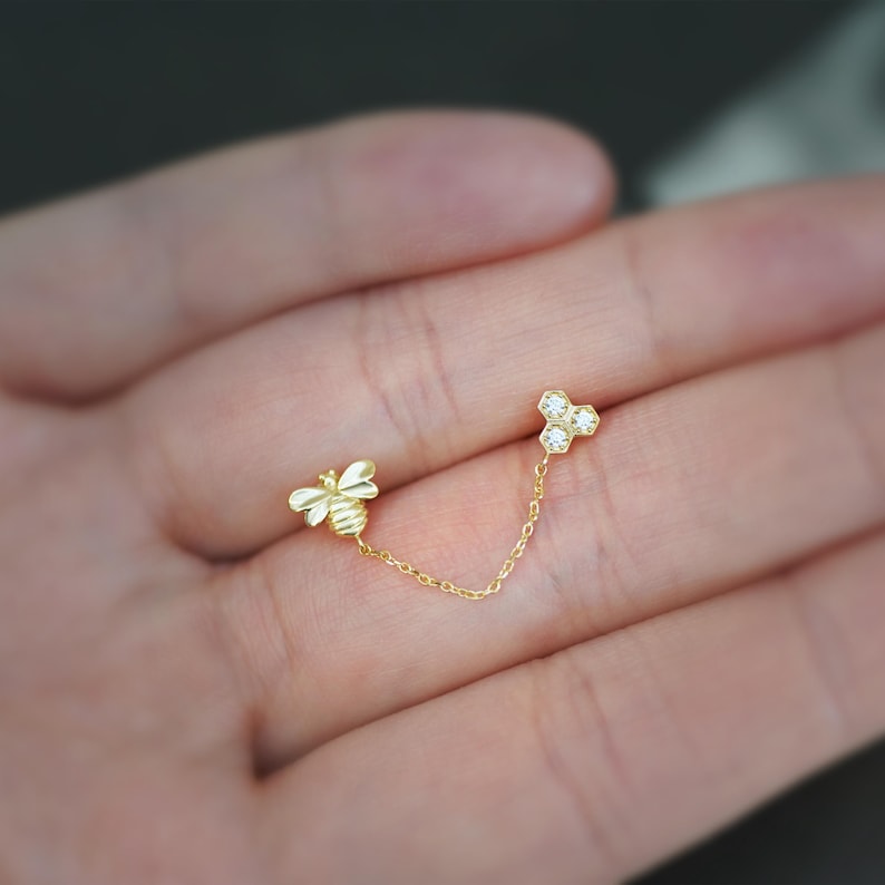 14K Solid Gold Bee Honeycomb Linked Chain Stud Earring, Diamond CZ ...
