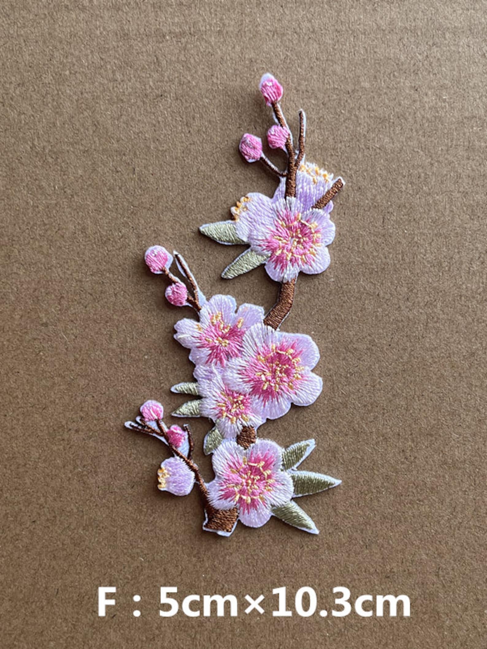 6 PCS Plum Blossom Flower Embroidery Patch Iron/ Sew on Appliques Patch ...