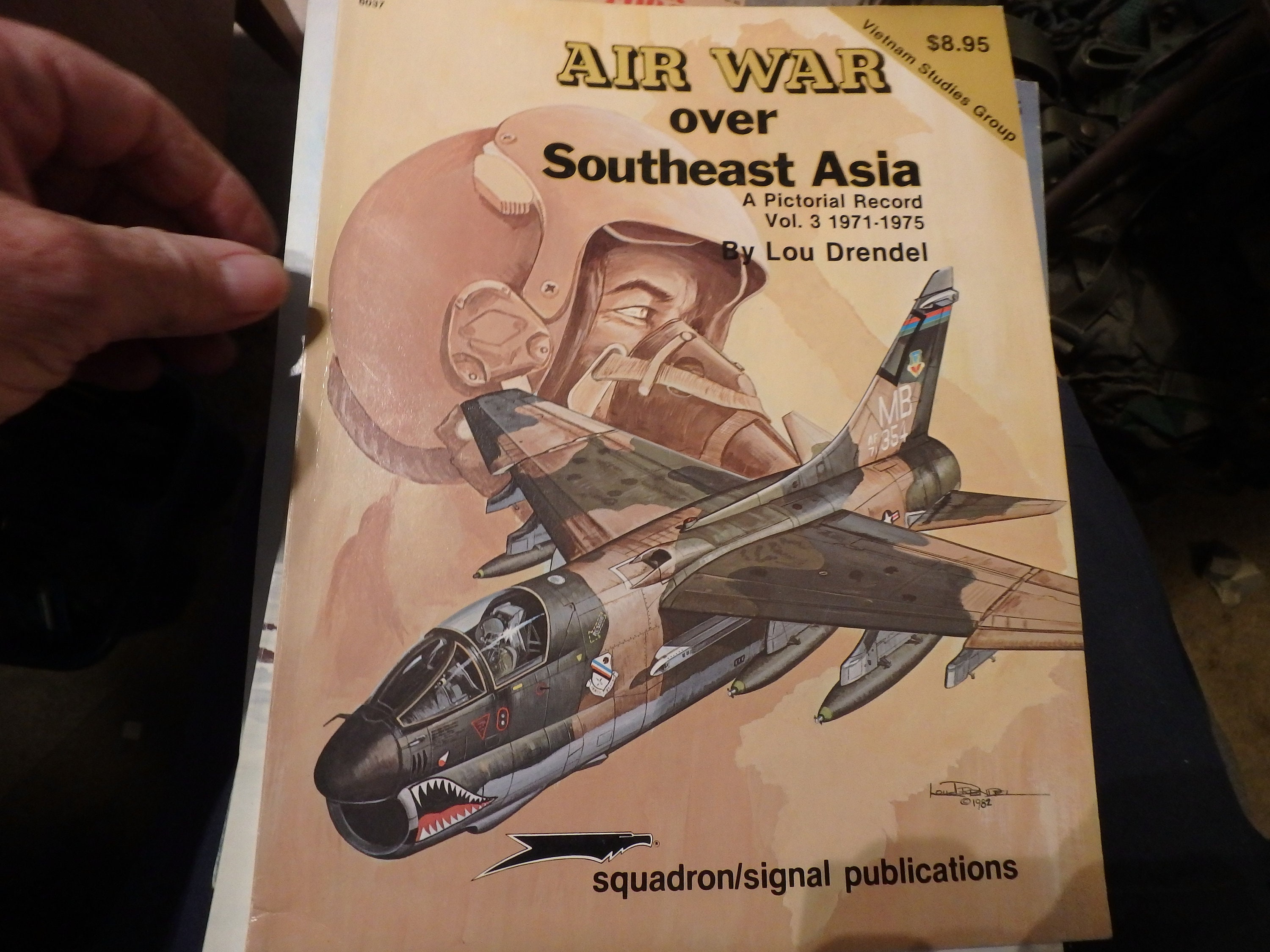 4z-squadron/signal Pub. Air War Over Southeast Asia Vol. 1 1962-1966 ...