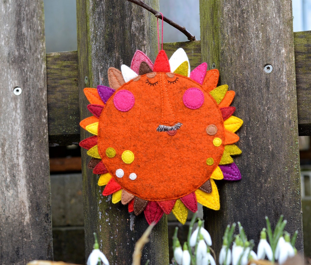 Trivet Made of Wool Felt Sun, for Hanging, Wall Picture, Orange, 17 Cm ...