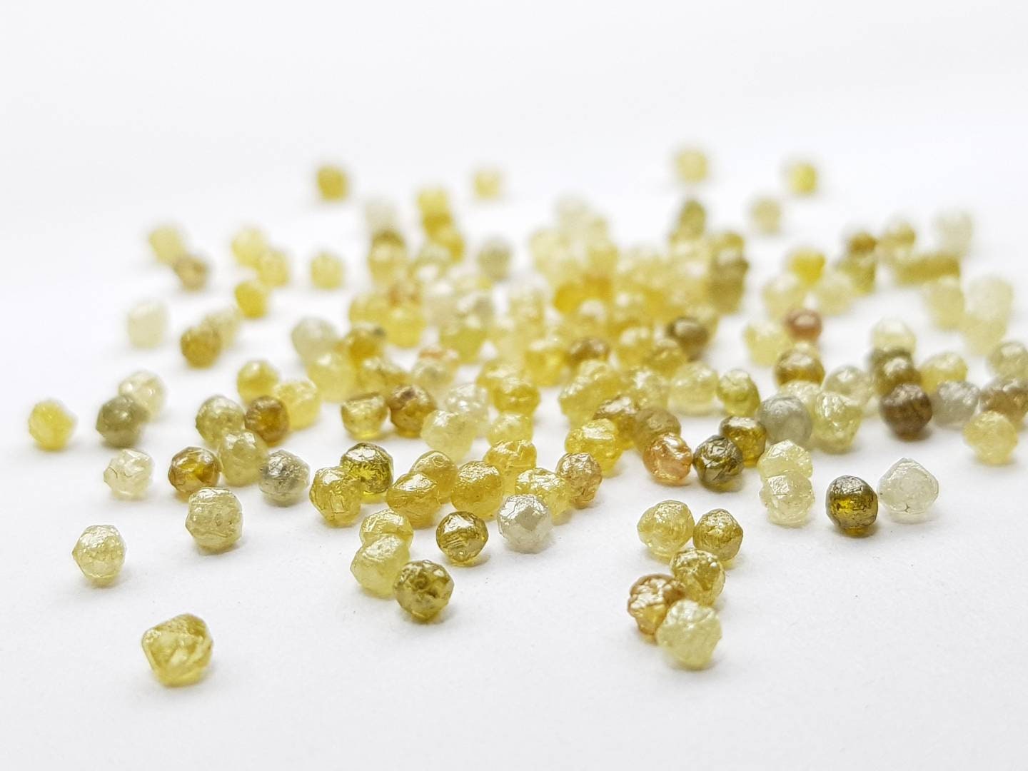 1.05 Carat Natural Yellow Color Rough Uncut Loose Diamond 15-20 Pcs Lot ...