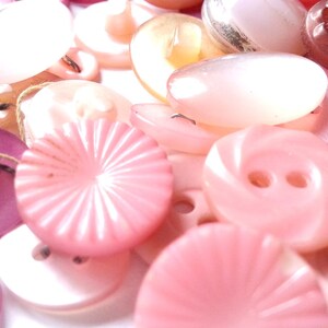 Lot 100 Mixed Assorted PINK Vintage & Newer Wholesale Bulk Buttons ...