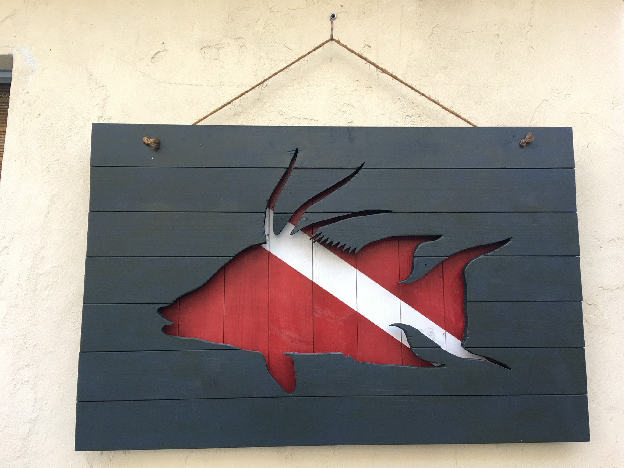 Hogfish Dive Flag Reclaimed Wood Pallet Wood Sign Recycled Wood ...