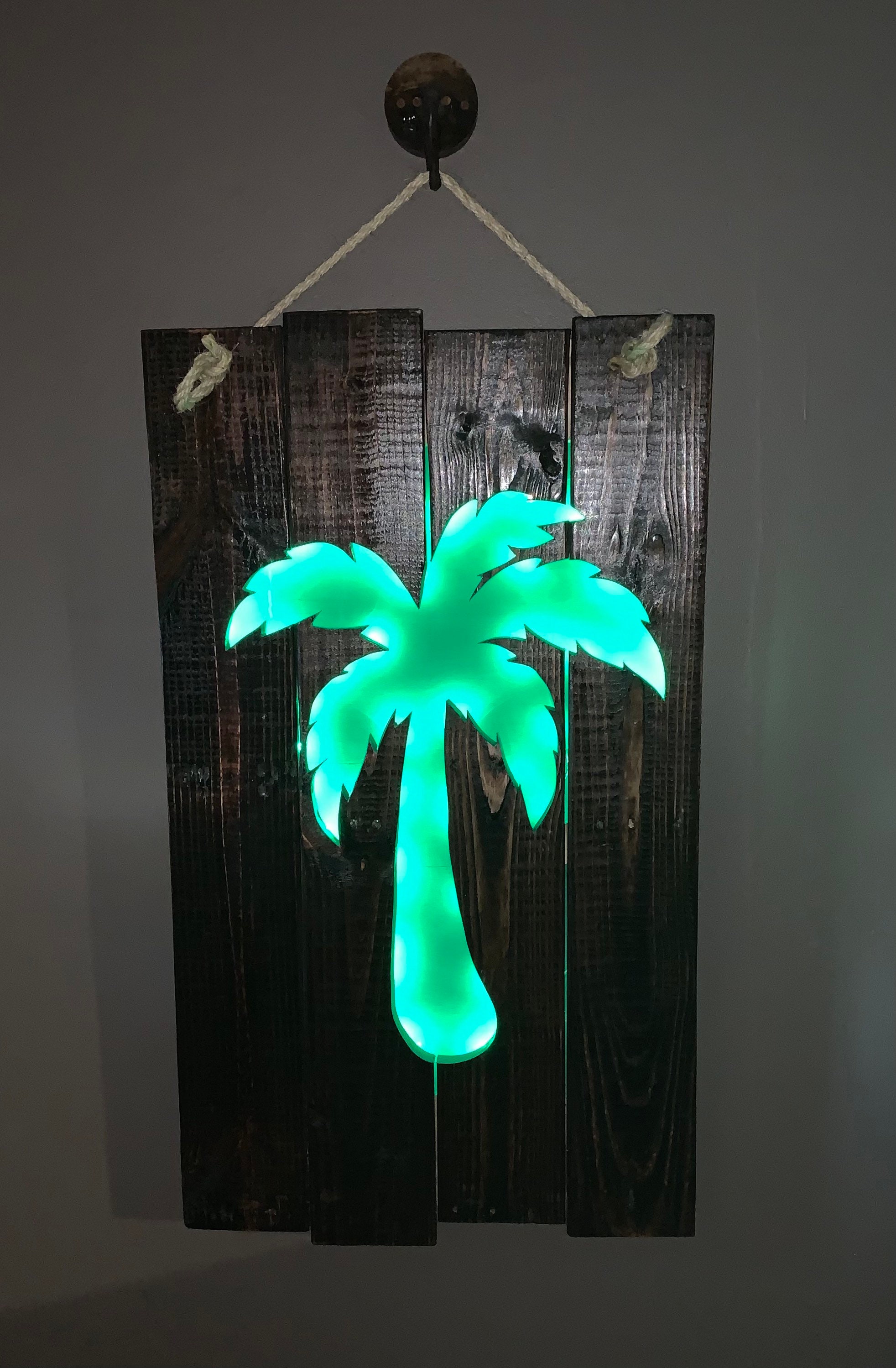 Pallet Wood Palm Tree Sign Lighted Reclaimed Wood Recycled Wood Sign ...