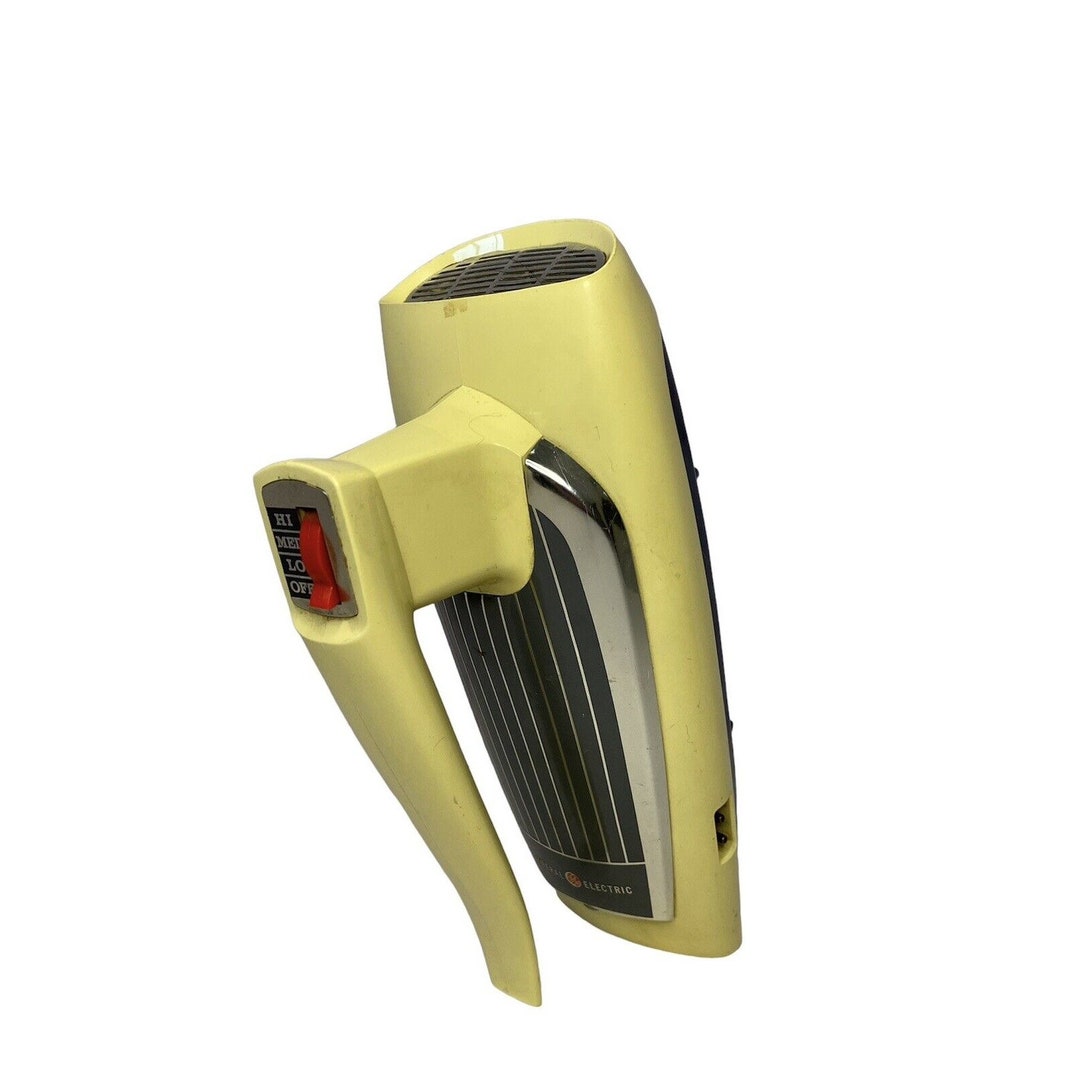 Vtg GE Yellow Atomic Electric Hand Mixer 10M47 Original Cord NO BEATERS ...