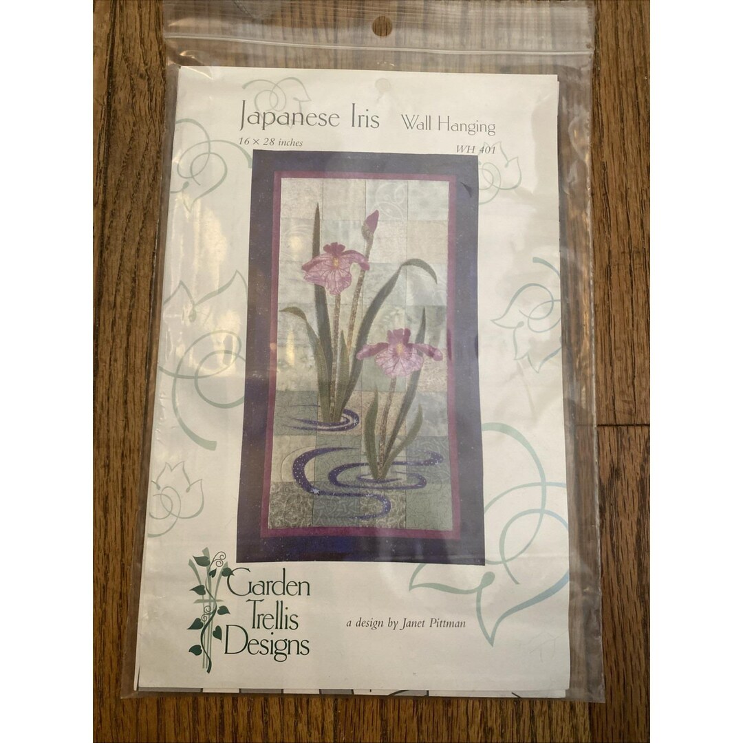 1997 Japanese Iris Quilted Wall Hanging Home Décor Pattern #WH401 ...
