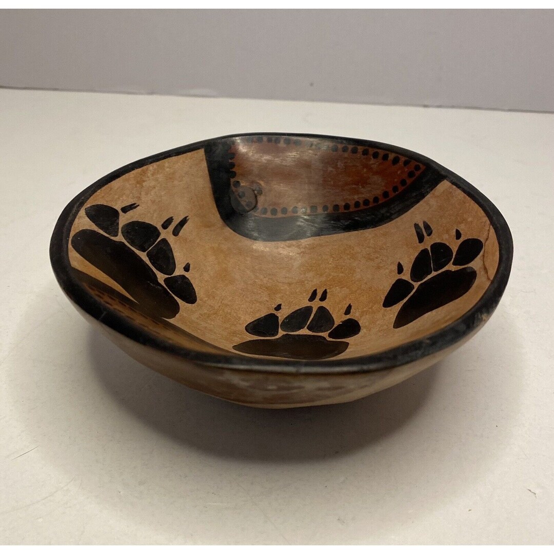 Hand Carved Small Wooden Bowl Native American Bear Claw PNW - Etsy