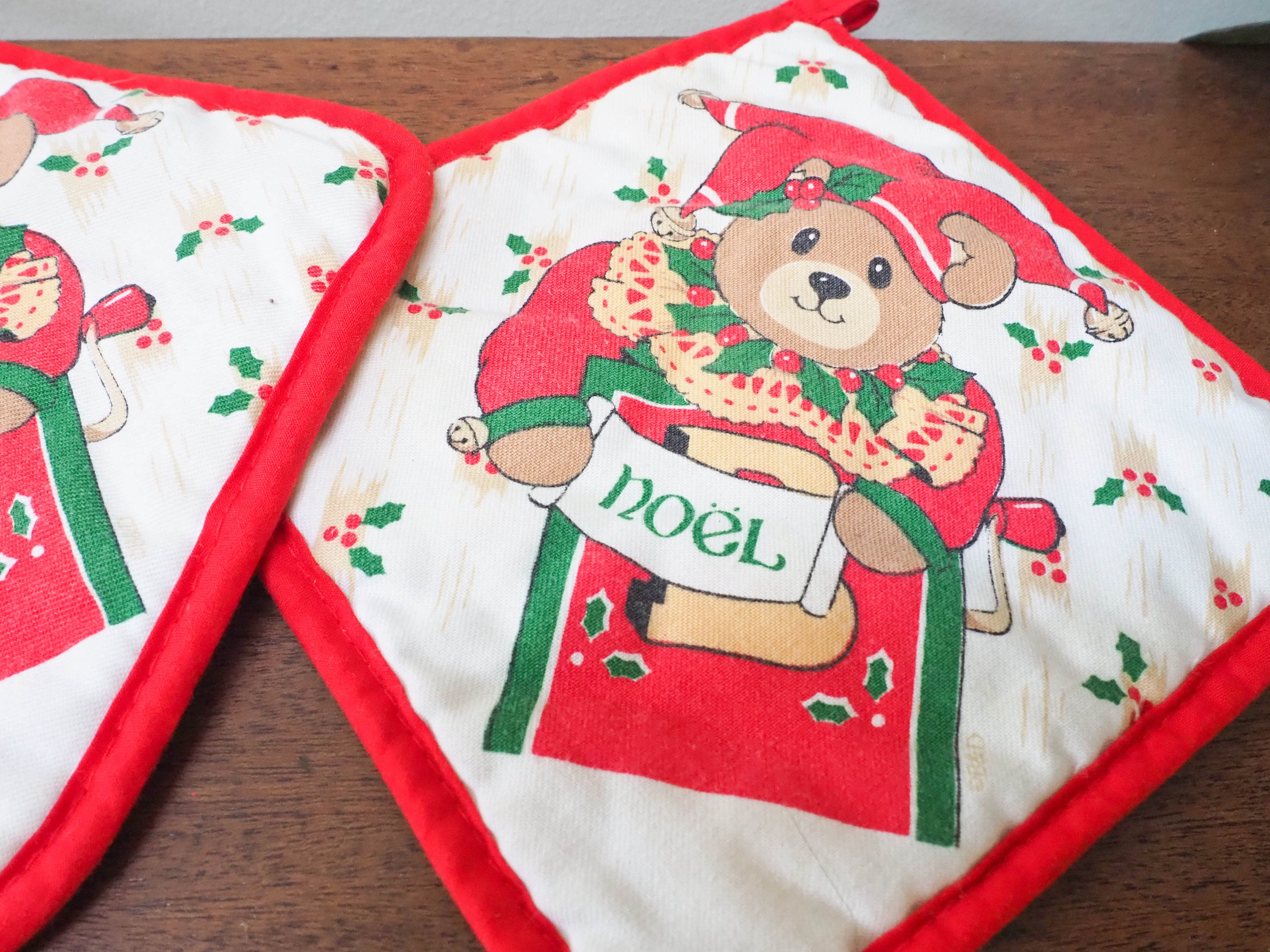 Vtg Teddy Bear Christmas Quilted Pot Holder Pair - Noel Festive ...