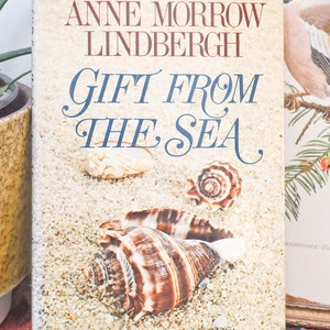 Gift From the Sea - Anne Morrow Lindbergh - Inspirational Gift Book ...