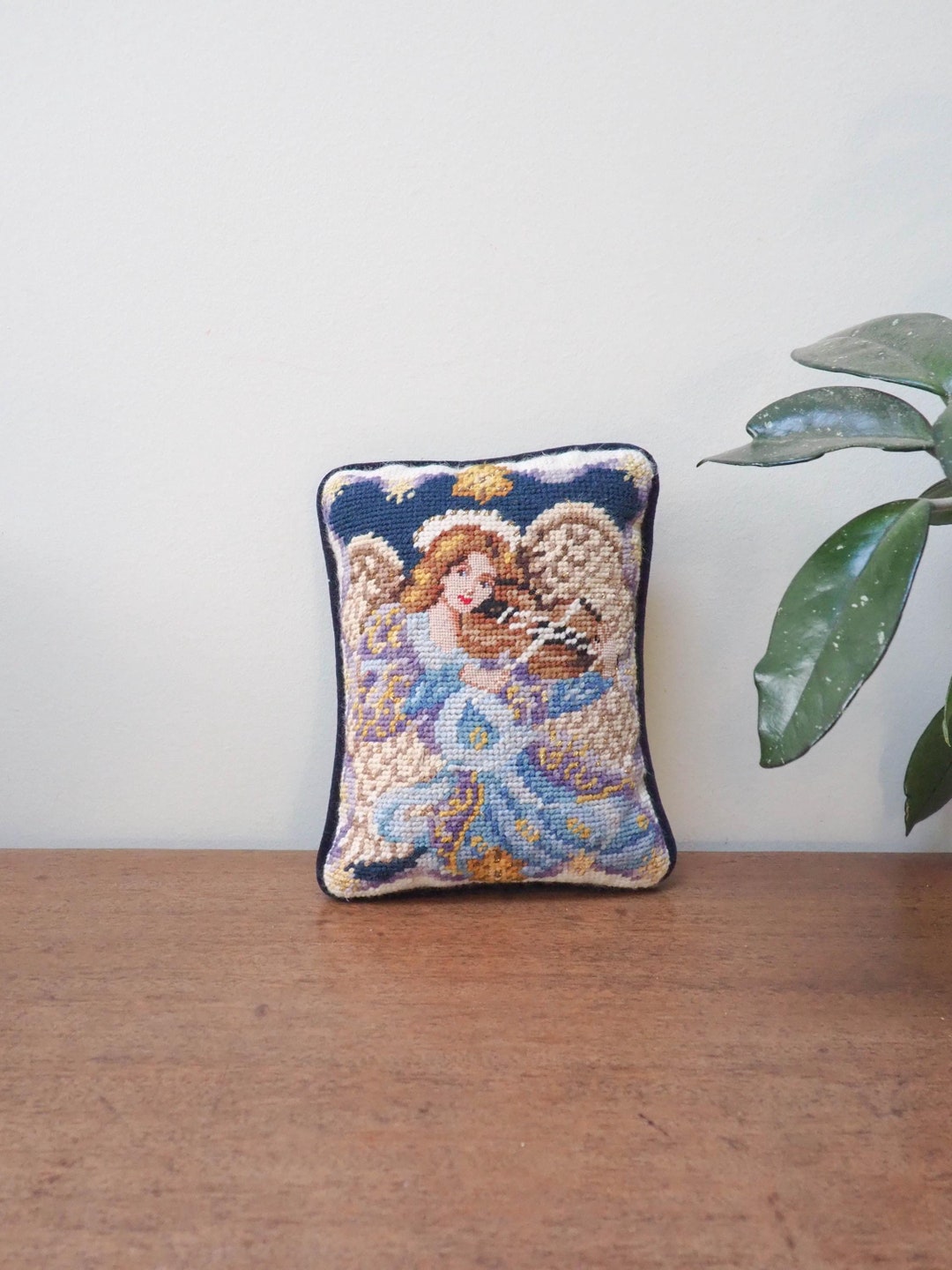 Vtg Needlepoint Christmas Angel Pillow - Vintage Angel Pillow - 8" X 6. ...