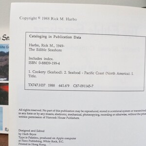 Seashore Guidebook Pair - the Western Seashore - the Edible Seashore - Rick M. Harbo - 1988 ...