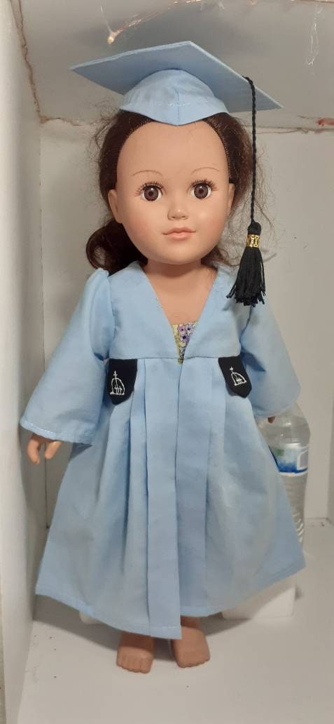 Graduation Cap & Gown for 18' Dolls - Etsy