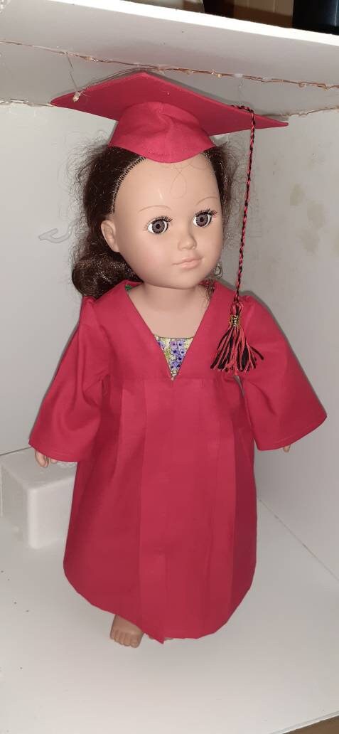 Graduation Cap & Gown for 18' Dolls - Etsy