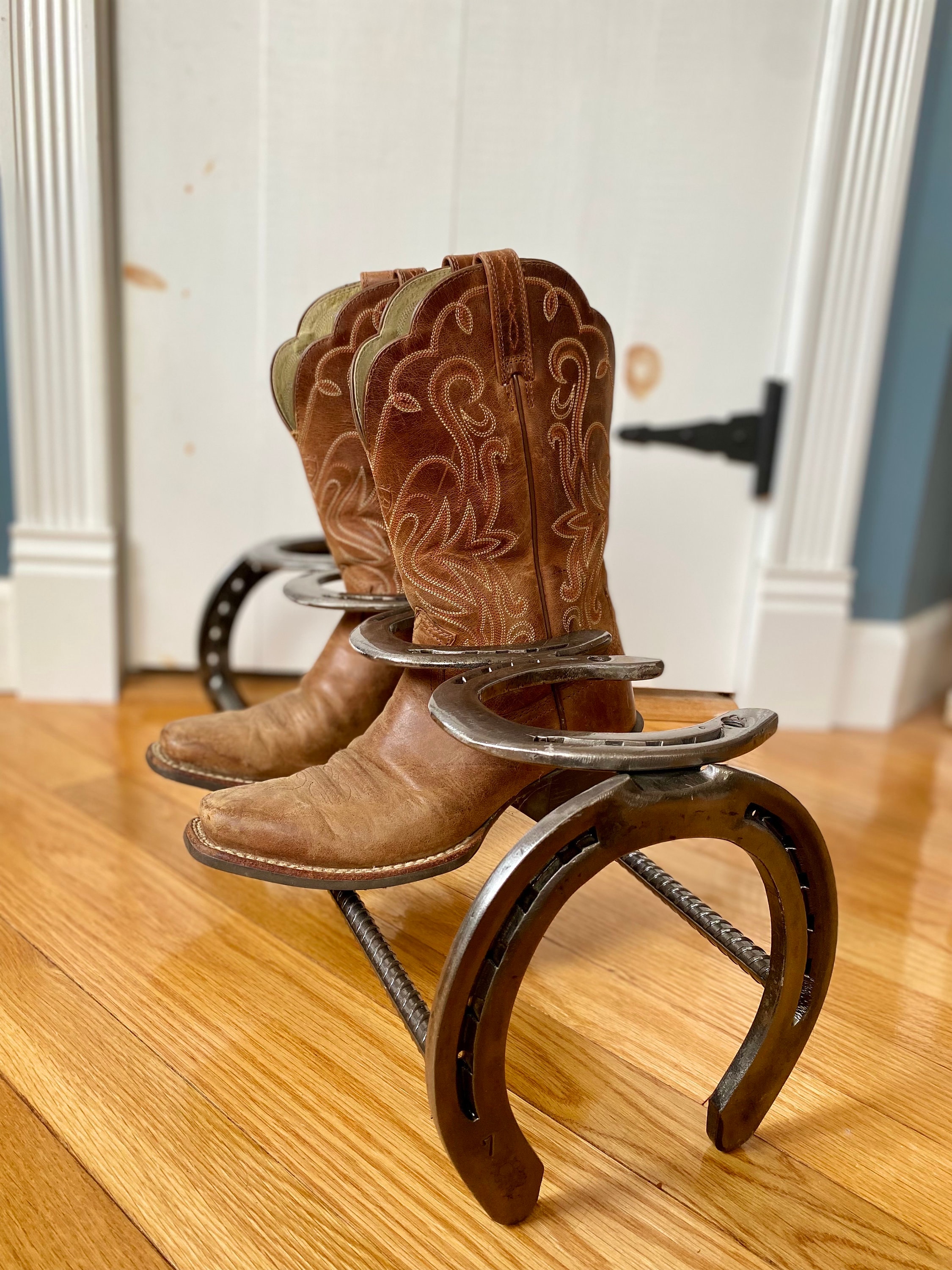 Boot Rack Made From Horseshoes Horseshoe Boot Puller – Wood River