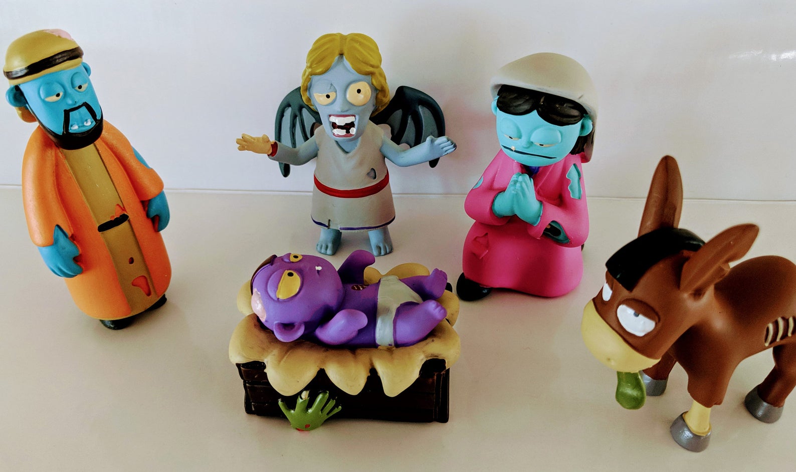 Zombie Nativity Set of 5 Figurines | Resin Christmas Decor | Funny ...