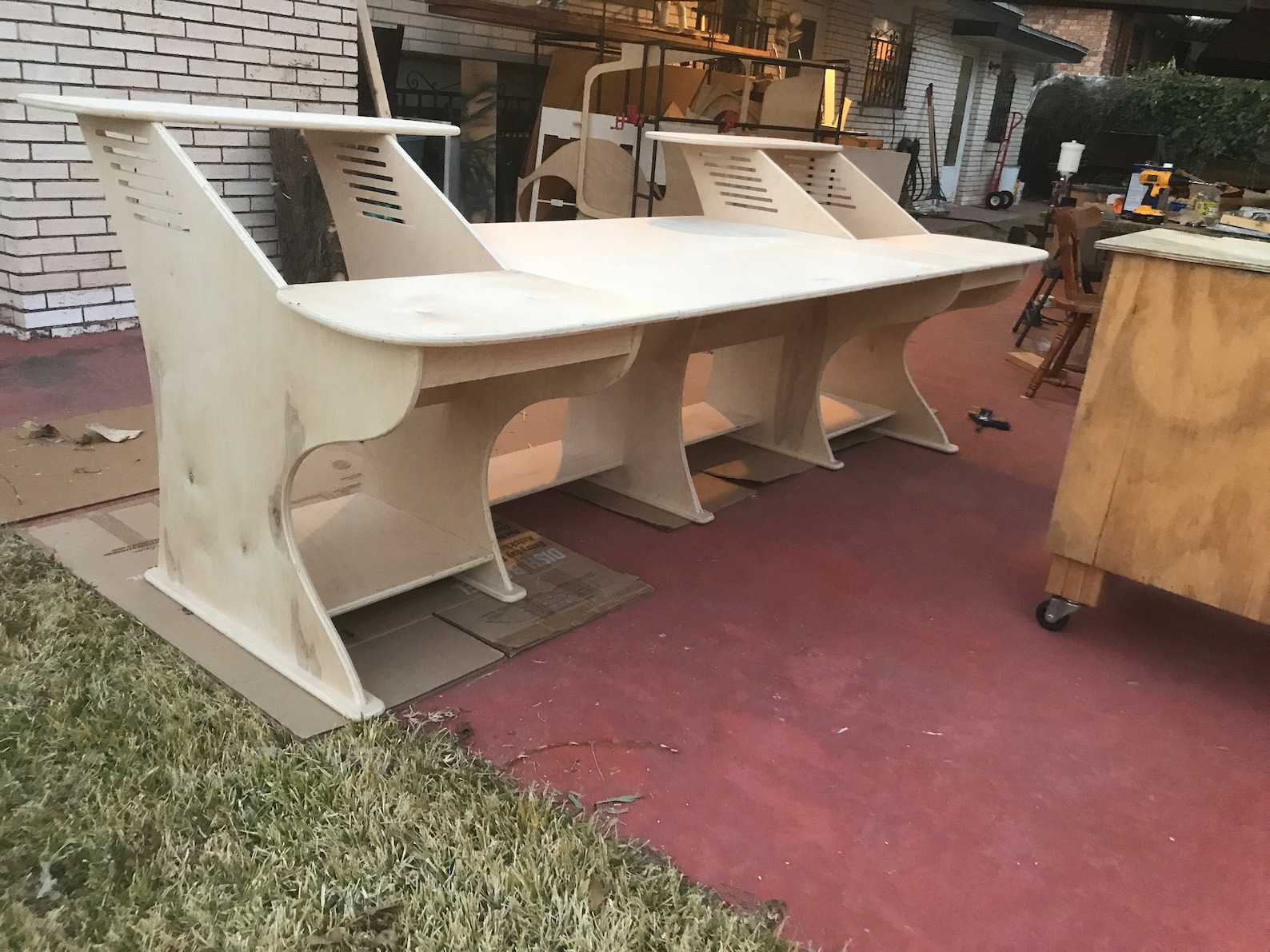 20U Recording Desk With Reinforced Keyboard Tray and Subwoofer Gap - Etsy