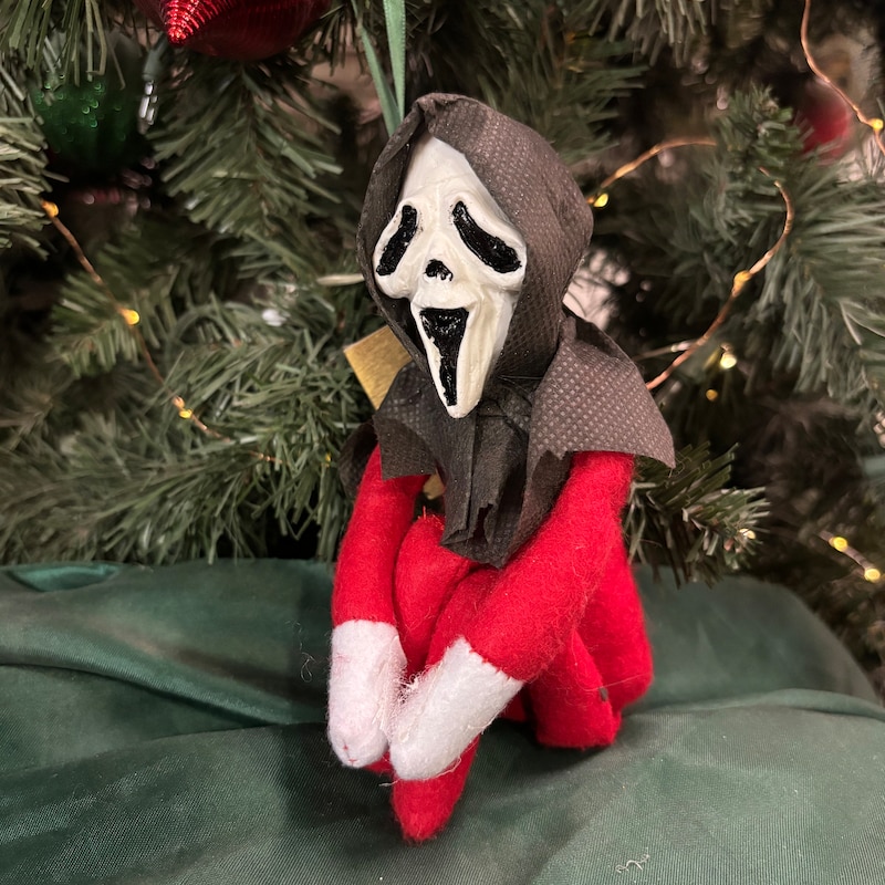 Face Hugger Shelf - Etsy