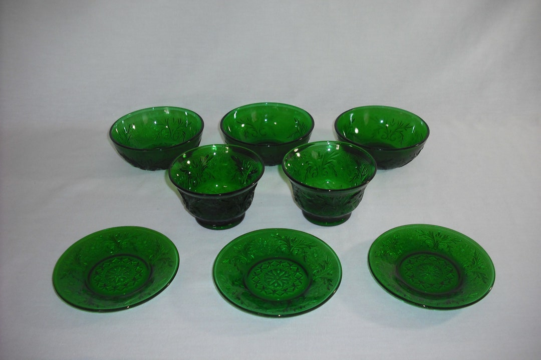 Sandwich Glass Emerald Green Plates/bowls/cups Vintage - Etsy