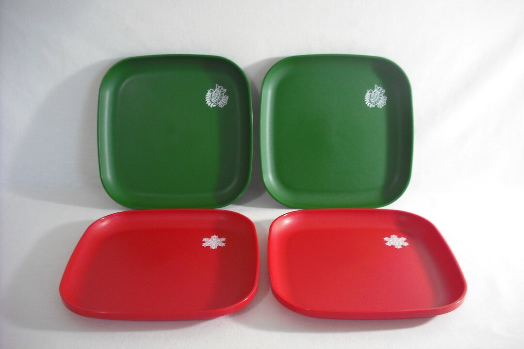 Tupperware Christmas Plates Set of 4 Vintage - Etsy
