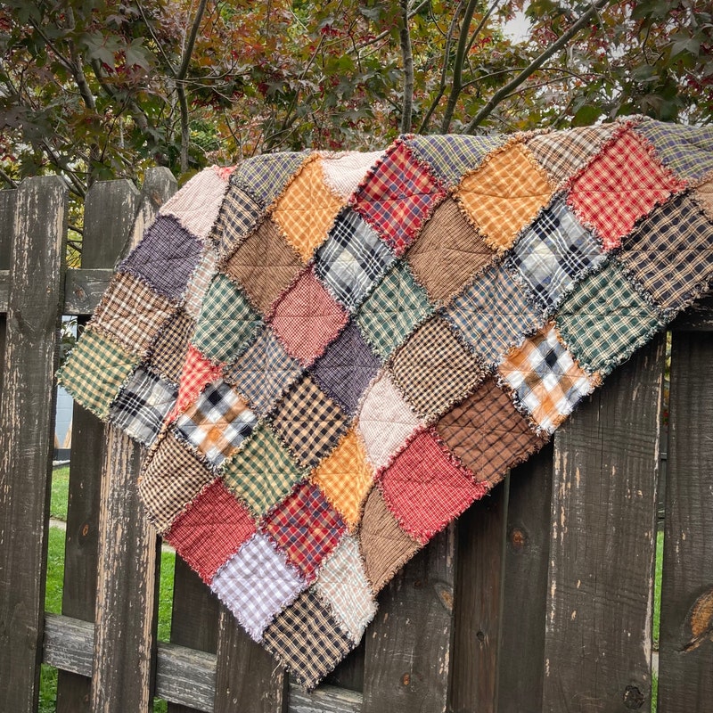 Traditional Quilt - Etsy