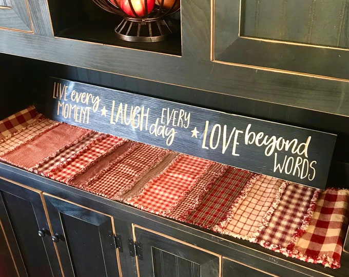 Primitive Rag Strip Table Runner in Reds, Valentine Runner - Etsy
