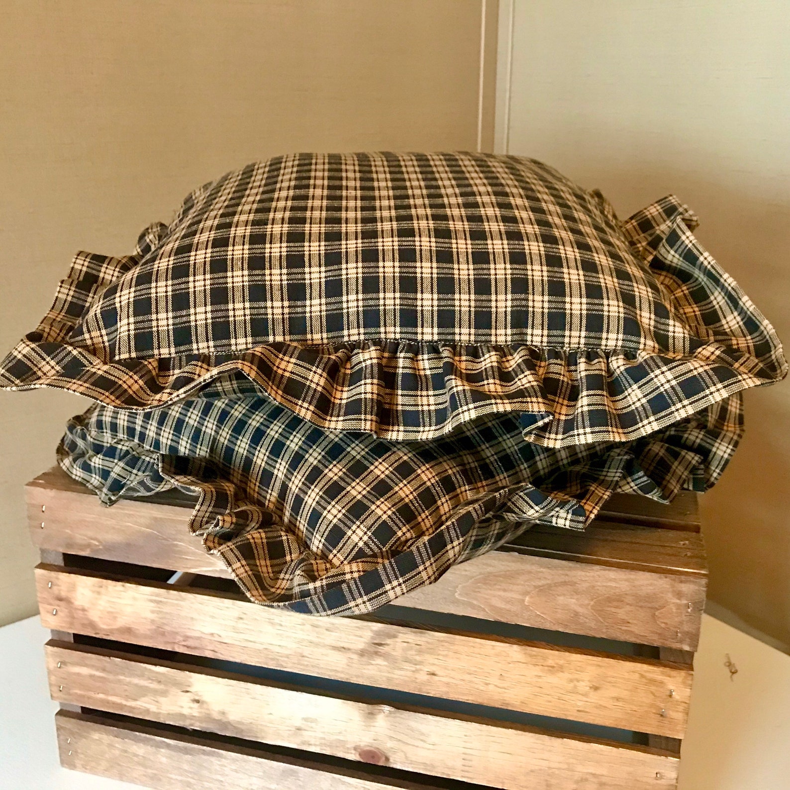 Farmhouse Ruffled Throw Pillow Primitive Pillow - Etsy