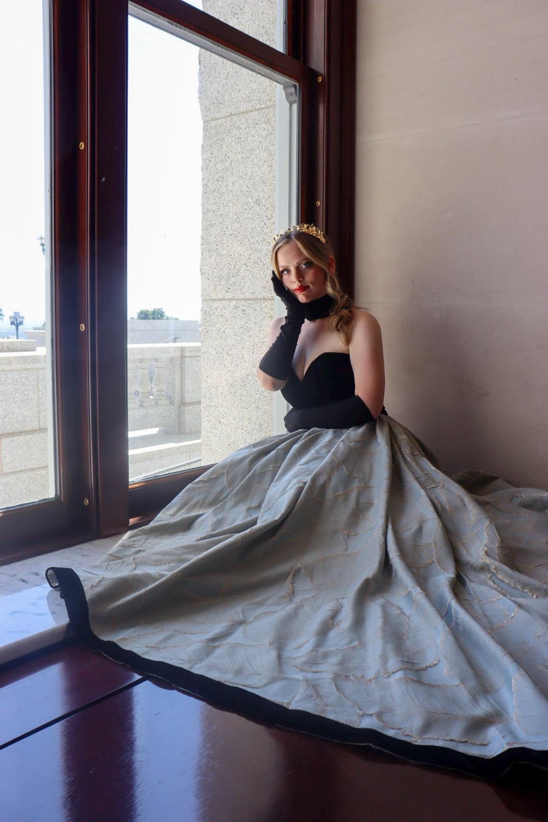 75% OFF, Regal Gothic Pandora Gown With Velvet Sweetheart Bodice and ...