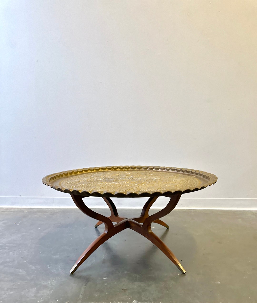 Mid Century Modern Spider Leg Table With Brass Top - Etsy