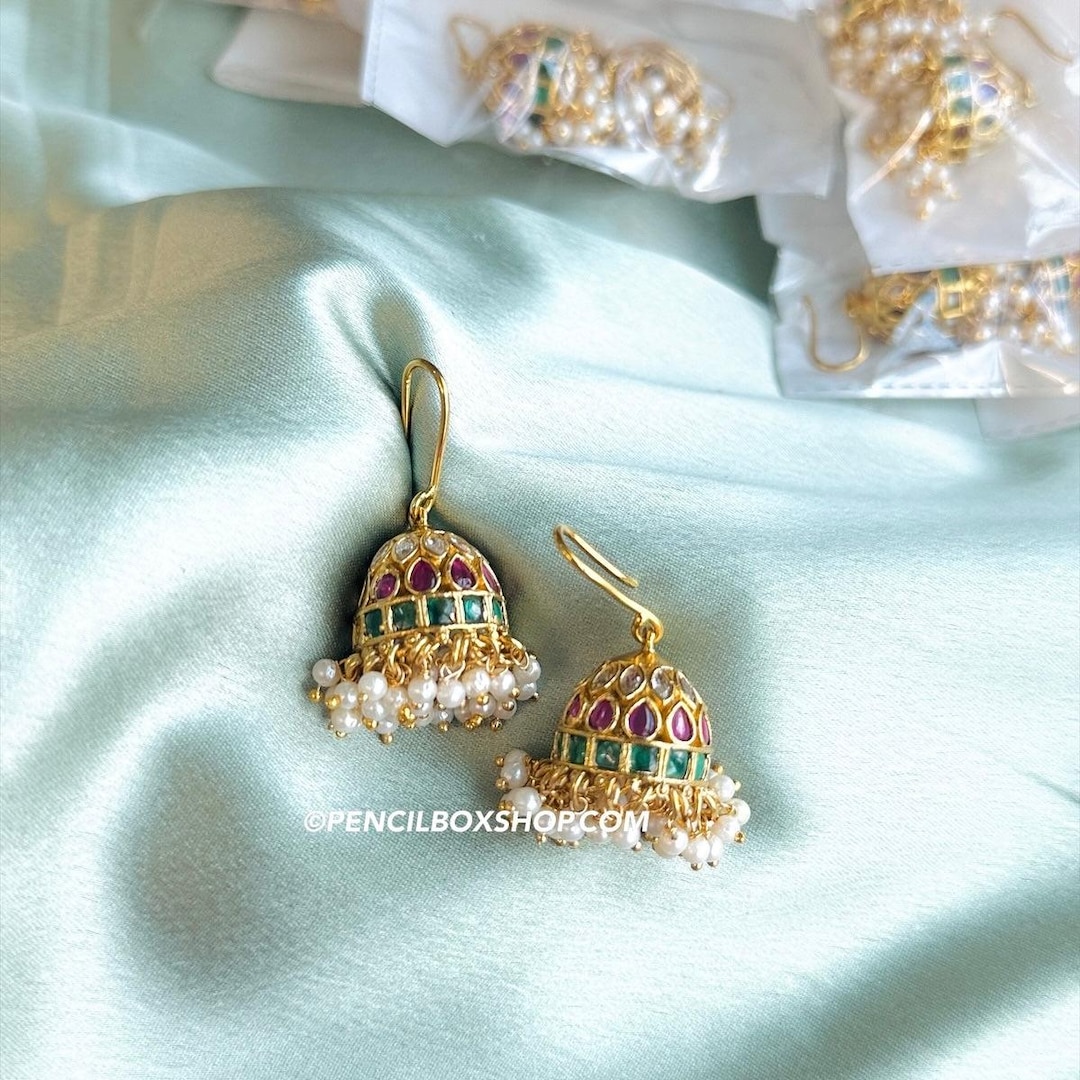 TEMPLE Jhumkas,charvi Small Kemp Stone Multicolor Fish Hook Jhumki ...