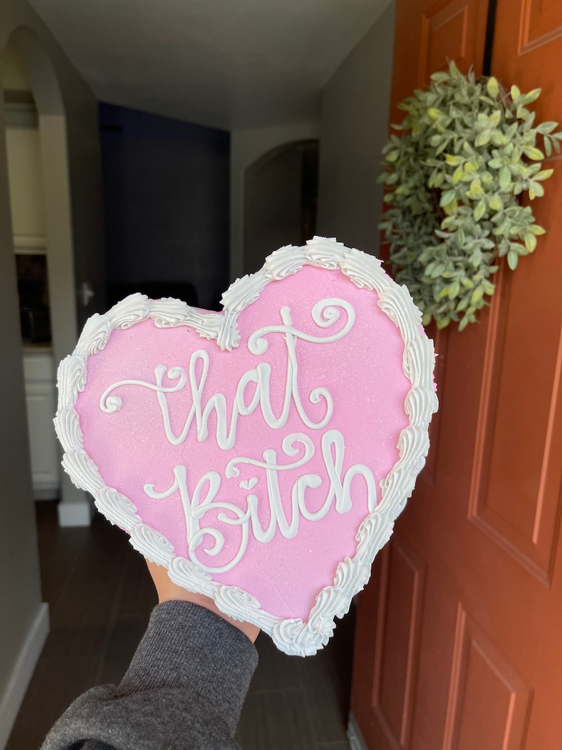 Custom Heart Cake / 8 Inch Cake /Y2K / Heart Cake / Viral Cake - Etsy UK