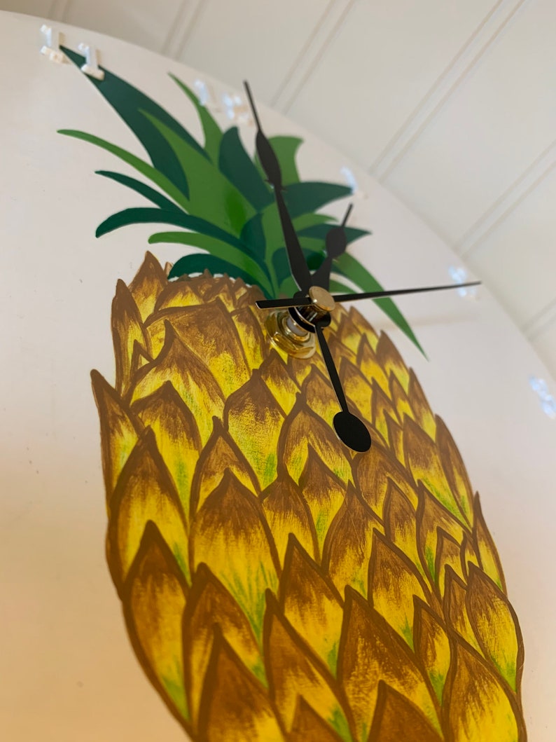 Pineapple Clock (handpainted) - Etsy