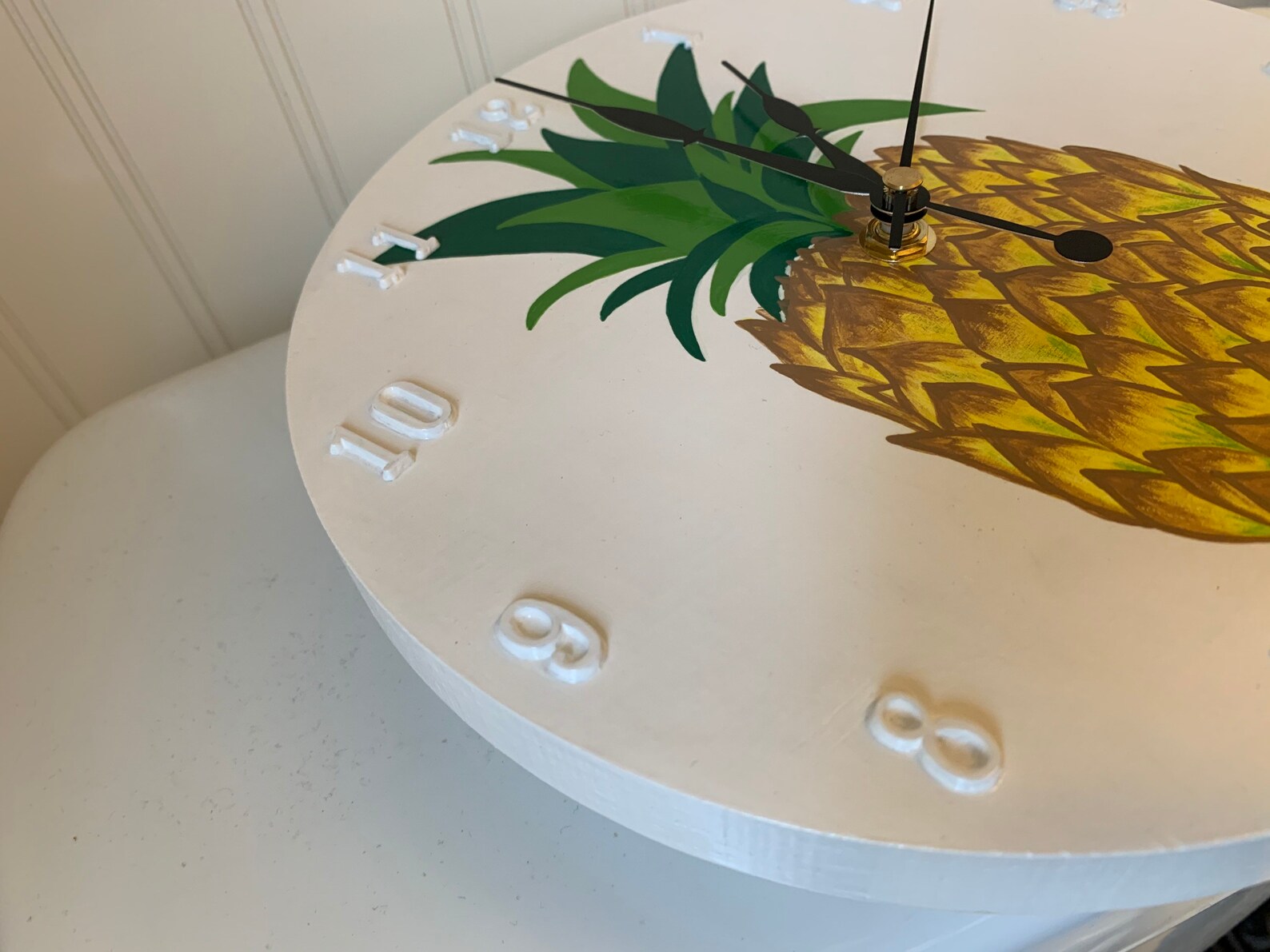Pineapple Clock (handpainted) - Etsy