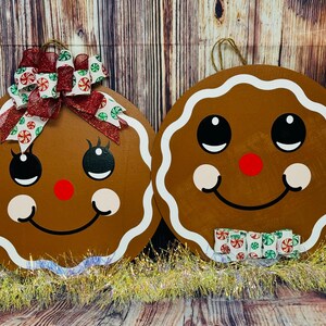 Gingerbread Girl & Gongerbread Boy Door Hangers Sign 14 Inch Wide Round ...