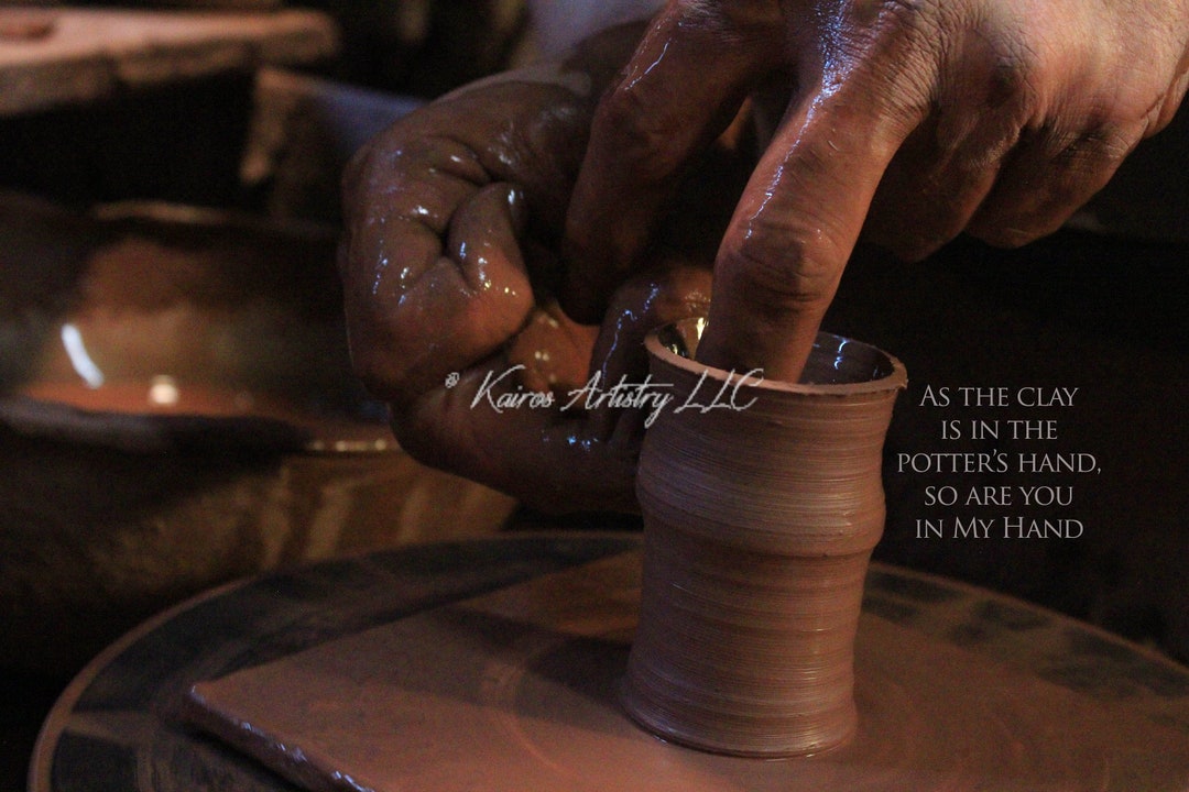 Potter's Hand Photo - Etsy