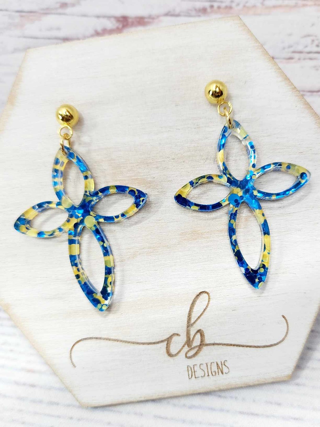 DIGITAL FILE - Cross Earring SVG File - Etsy