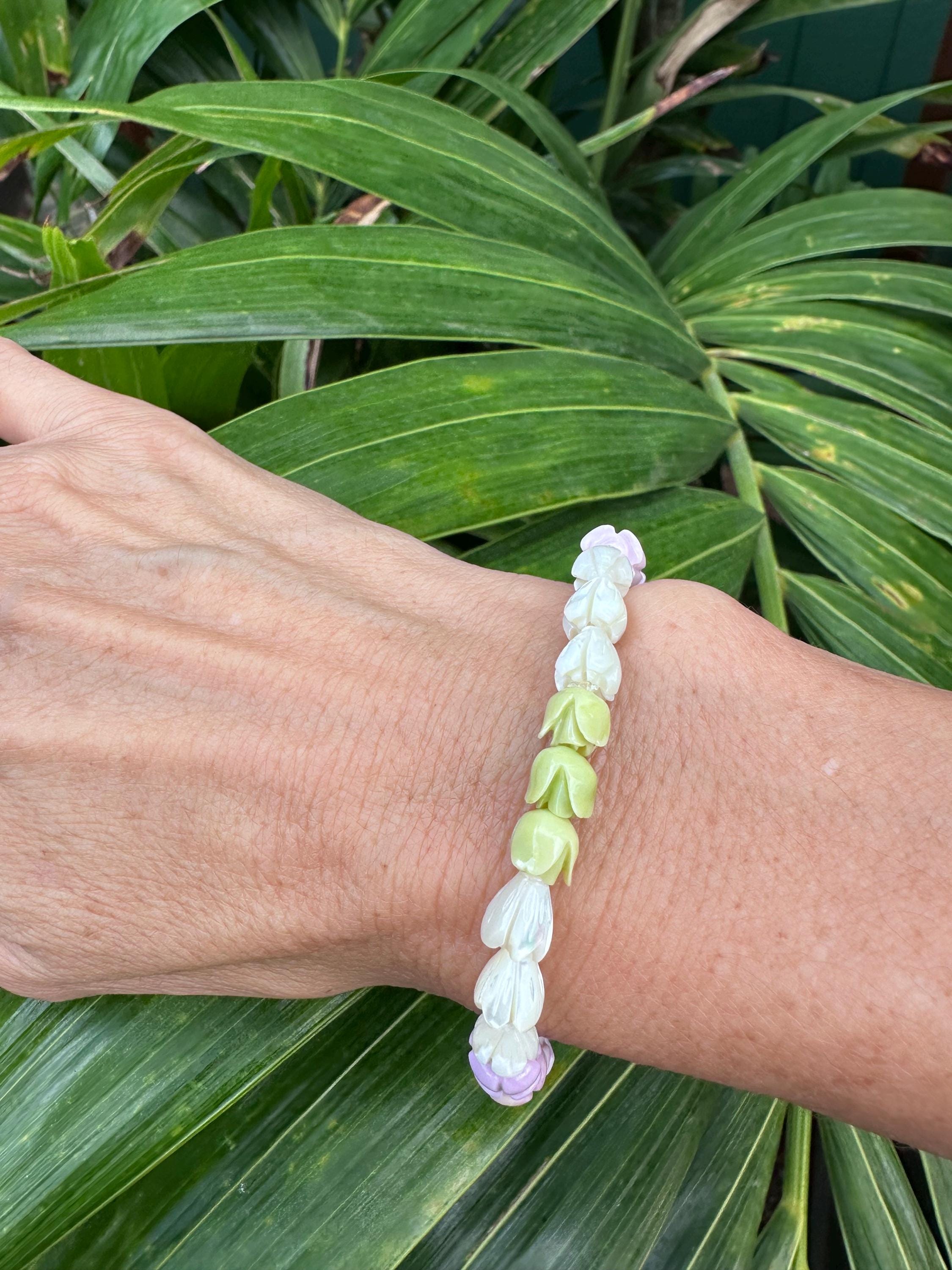 Pua Pakalana, Pikake, Kalaunu Flower Bead Shell Stretch Bracelet Made ...