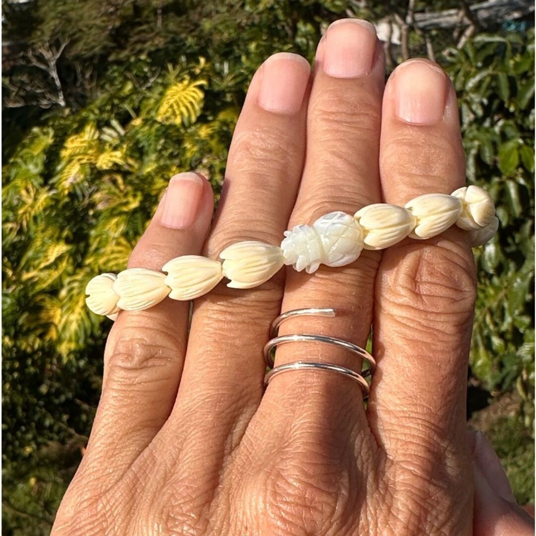 Hand Carved Pikake Flower Bracelet Ivory Beads Boho Chic - Etsy
