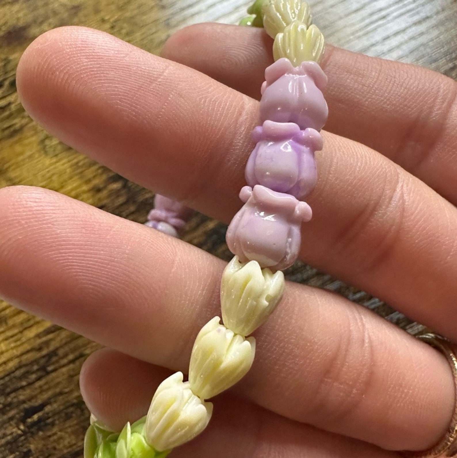 Pua Pakalana, Pikake, Kalaunu Flower Bead Shell Stretch Bracelet Made ...