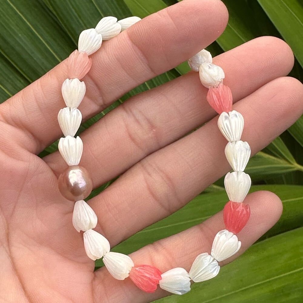 814. Edison Pearl Mother of Pearl Ivory & Pink Pikake Bracelet - Etsy