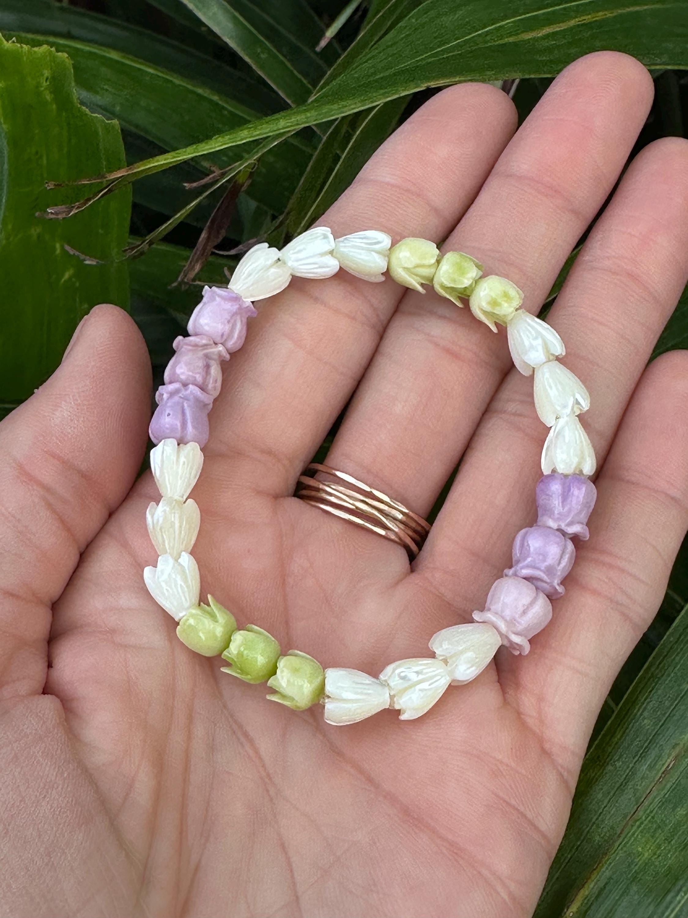 Pua Pakalana, Pikake, Kalaunu Flower Bead Shell Stretch Bracelet Made ...