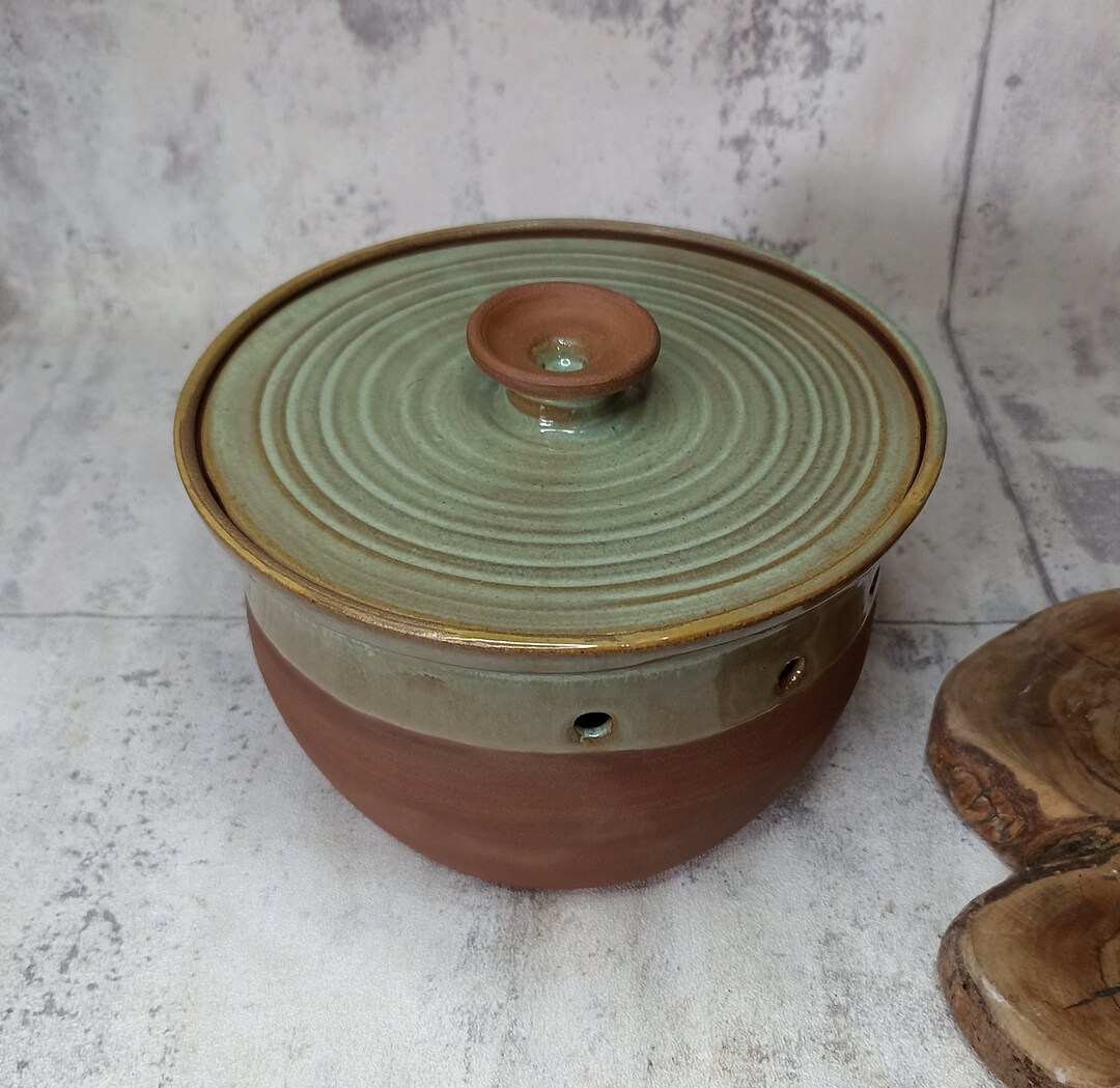 Green and Terracotta Garlic Keeper, Small Green and Brown Onion Keeper ...