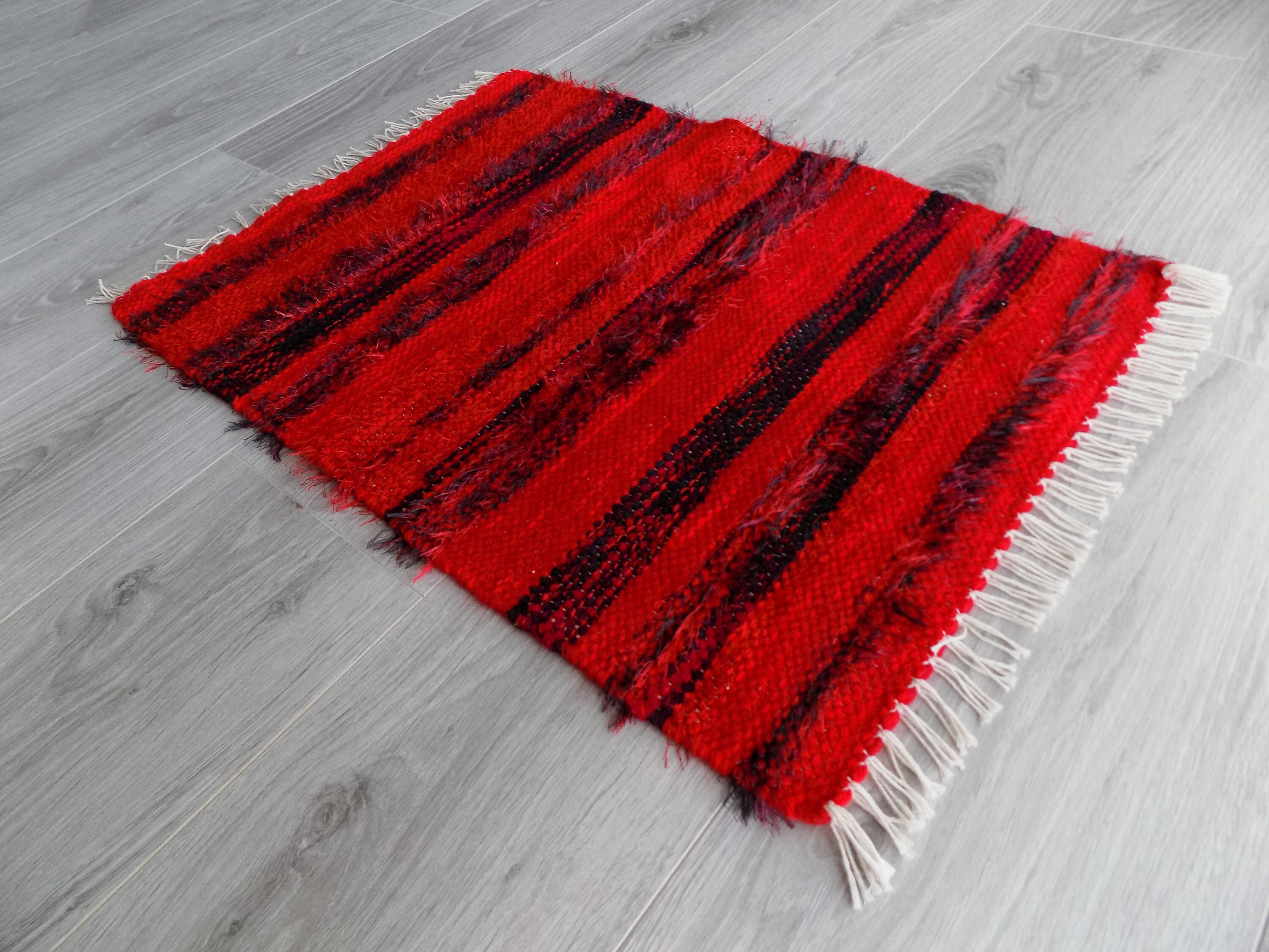 Red striped Rug Carpet with tassels and knots Floor Rug | Etsy