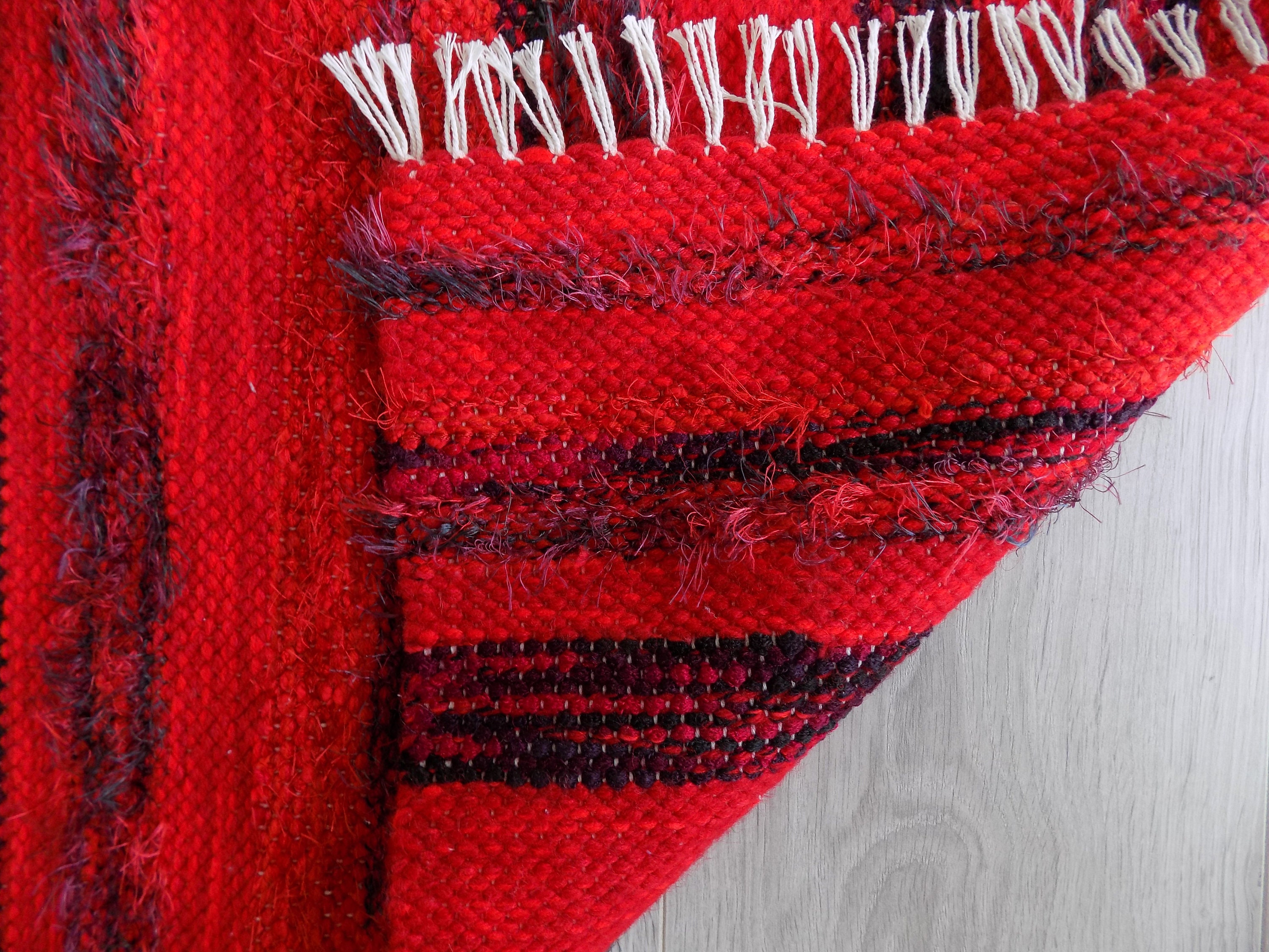 Red striped Rug Carpet with tassels and knots Floor Rug | Etsy