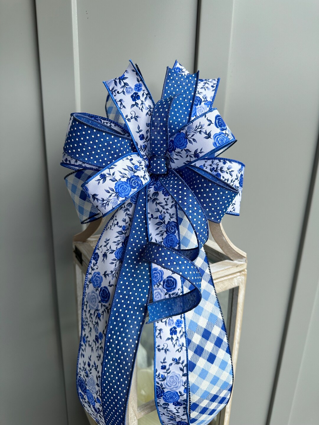 Rose Bow in Blues and White, Blue Floral Plaid Dotted Country Farmhouse ...