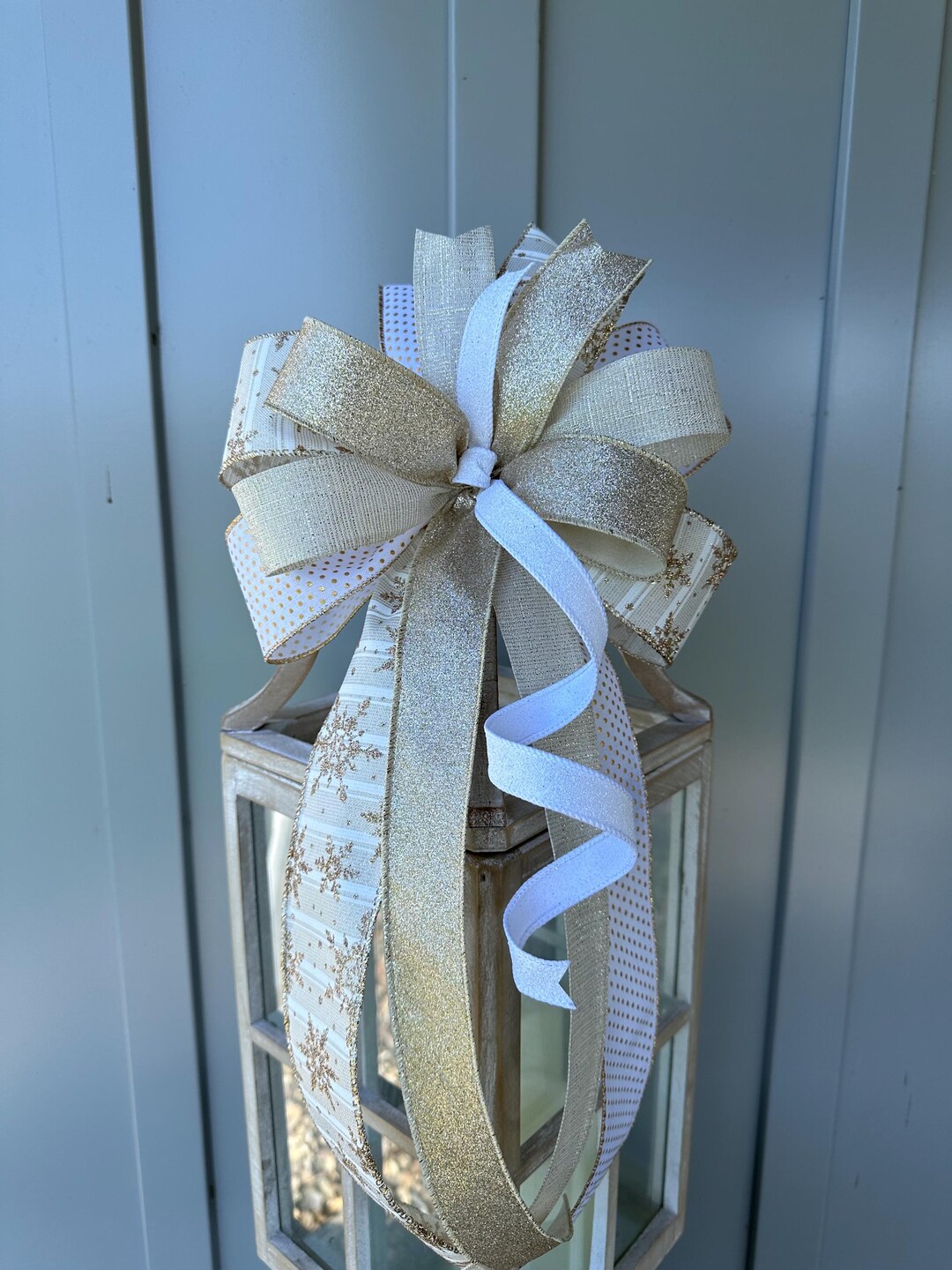 Christmas Bow, Glamorous Champagne Gold & White Snowflake and Swiss Dot ...