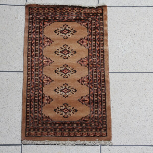 2x4 Runner Rug - Etsy