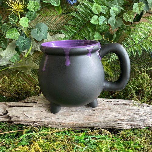 Witches Cauldron Candle Scented in Berry Bewitching Brew | Etsy