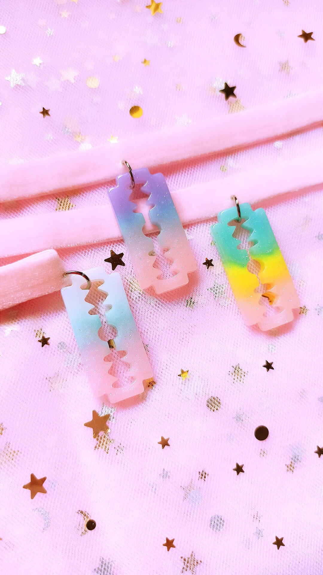 Razorblade Resin Velvet Choker-pastel Pink Velvet Choker - Pastel Goth ...