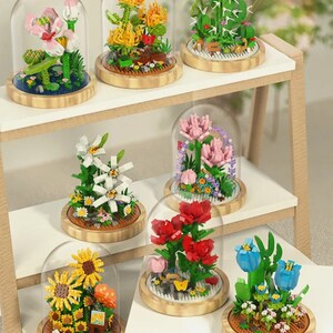 Flower Bouquet Building Block Set: Sculpture Display With Dust Cover - Etsy